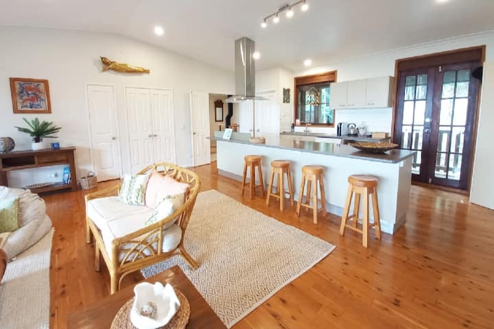 Luxury Rainforest Room - The Junglehouse Noosa - Eumundi