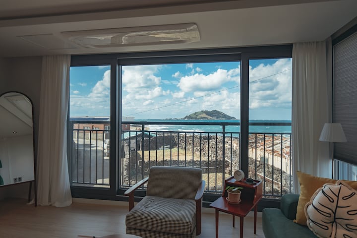 스테이아라움2f/협재해수욕장비양도가보이는바다뷰/1인~6인/아기가있는가족,유아식탁,유아욕조 - Jeju-si