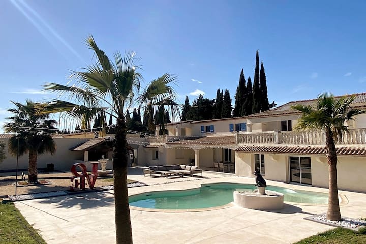 Magnifique Mas Luxueux Et Moderne - Vauvert