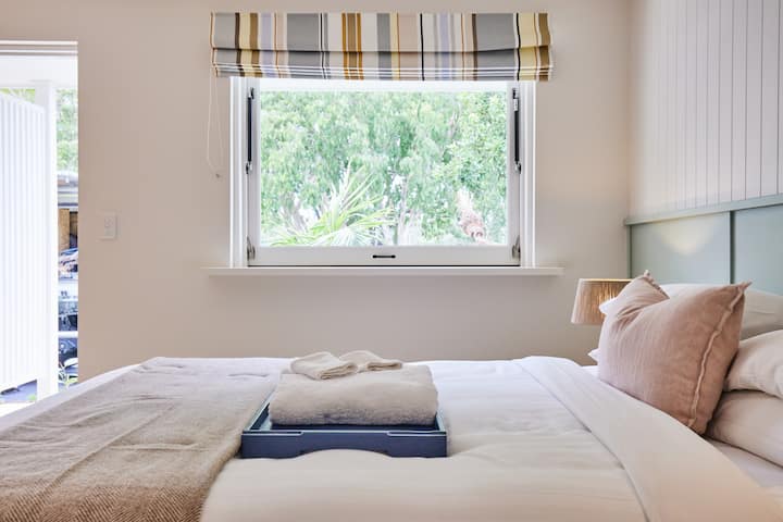 Coastal Luxe Just Steps To Beach. Terrace Suite - Kingscliff