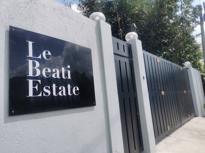 Glass House W/ Pool & 6 Big Beds - Ibaan