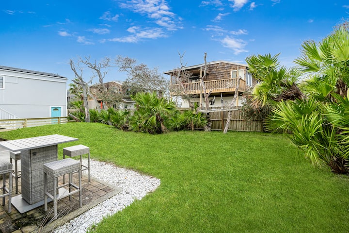A & B Crescent Beach Bungalows - St. Augustine Beach, FL