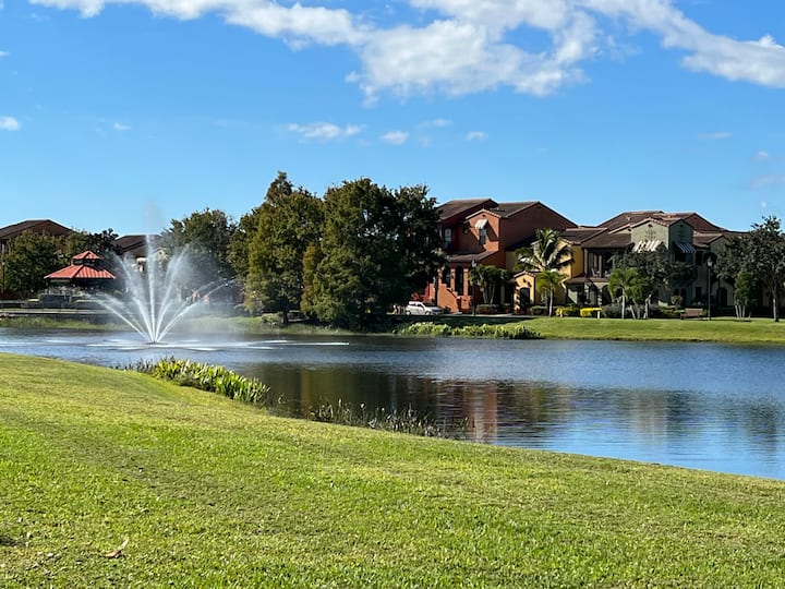 Adorable 2 Bedroom Vacation Casita With Amenities - Fort Myers