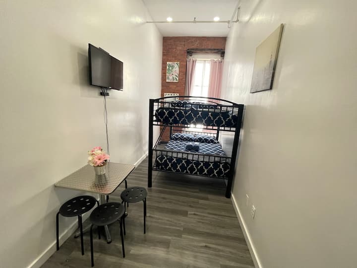 Exclusive Apartment 217 | Shared Bathroom - New York City