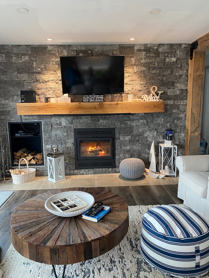 Small And Cozy Waterfront Cottage On Georgian Bay - Meaford