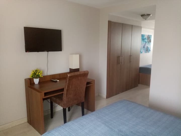 Habitación Con Pequeña Zona De Cocina - Panama City