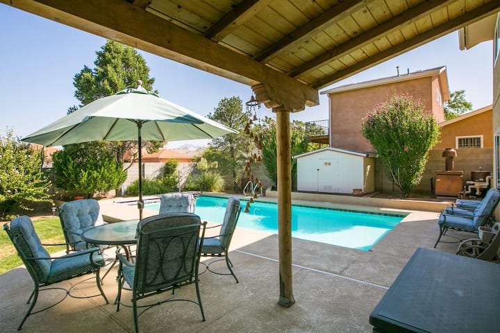 Bright 1br In A Villa With Backyard And Pool - Albuquerque, NM