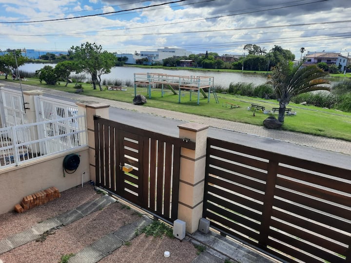 Casa Com Piscina No Centro De Imbé - Tramandaí
