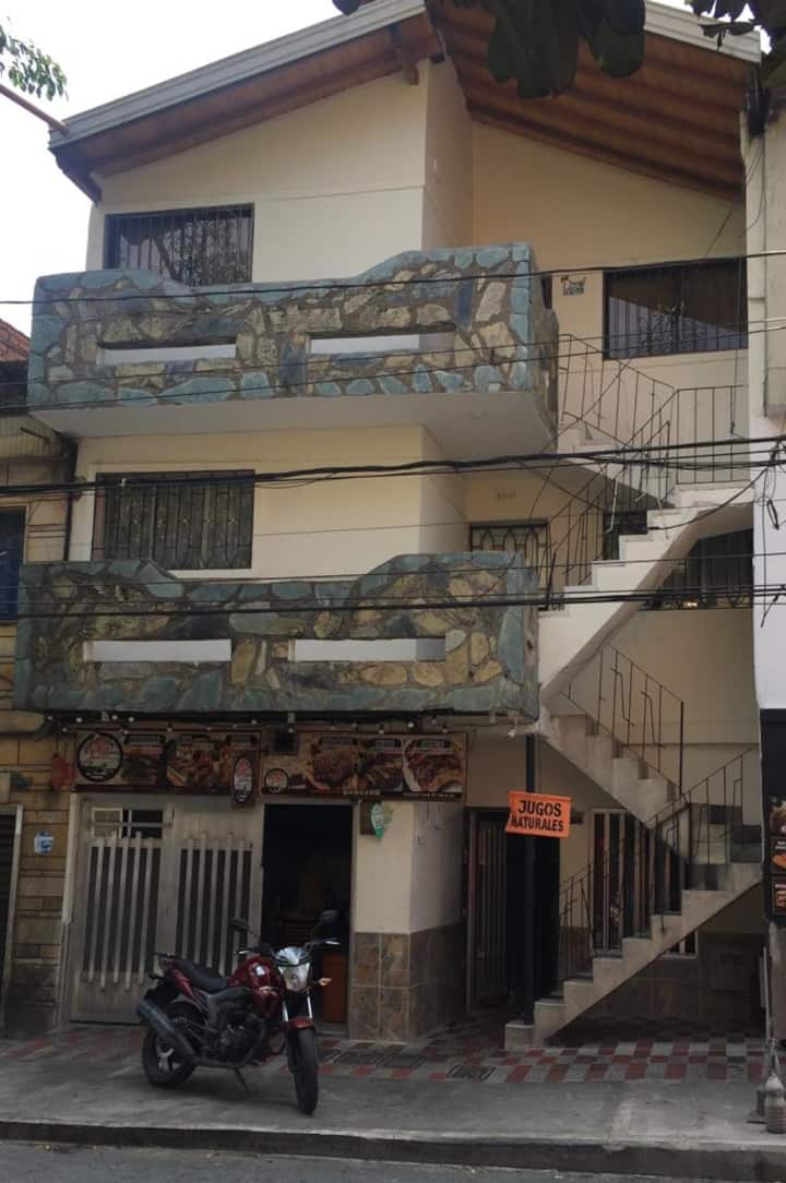Lovely 3 Bedroom Apartment In Medellin Colombia - Medellín