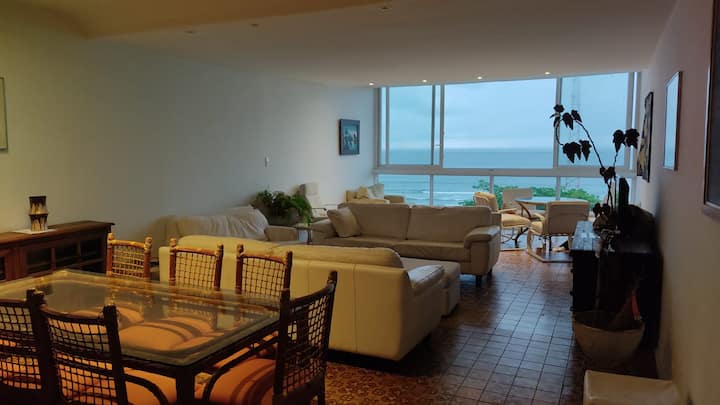 Apartamento Amplo Na Melhor Localização Do Guaruja - Guarujá