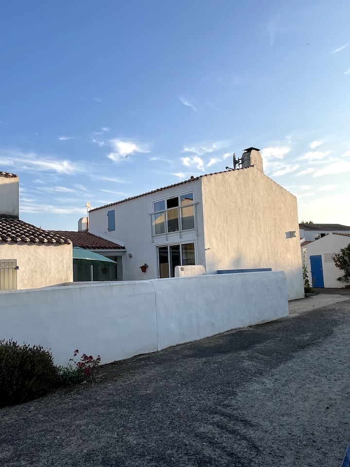 Maison De Famille Au Bord De La Plage - L'Île-d'Yeu