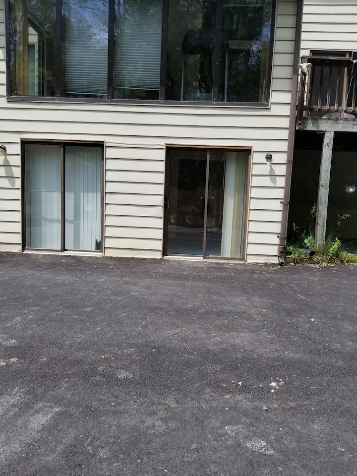New  2 Bedroom Apartment In Bethesda/potomac - Rockville, MD