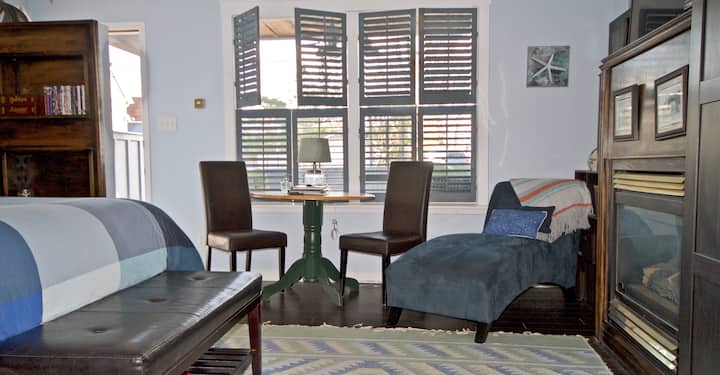 Cosy Studio Guest House W/ Double Jacuzzi