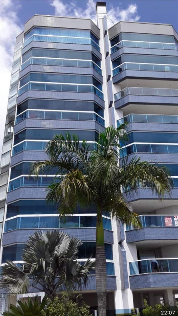 Apartamento Bem Localizado , Bem Proximo Da Praia. - Governador Celso Ramos