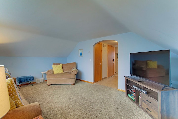 Spacious King Suite Near Hall Of Fame/hwy/airport - Canton, OH