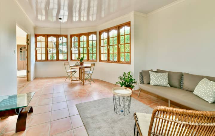 Lovely Brand New Apartment With 2 Beds In Town - Aruba