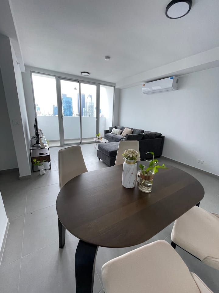 Central 2br With Pool & Parking - Panama