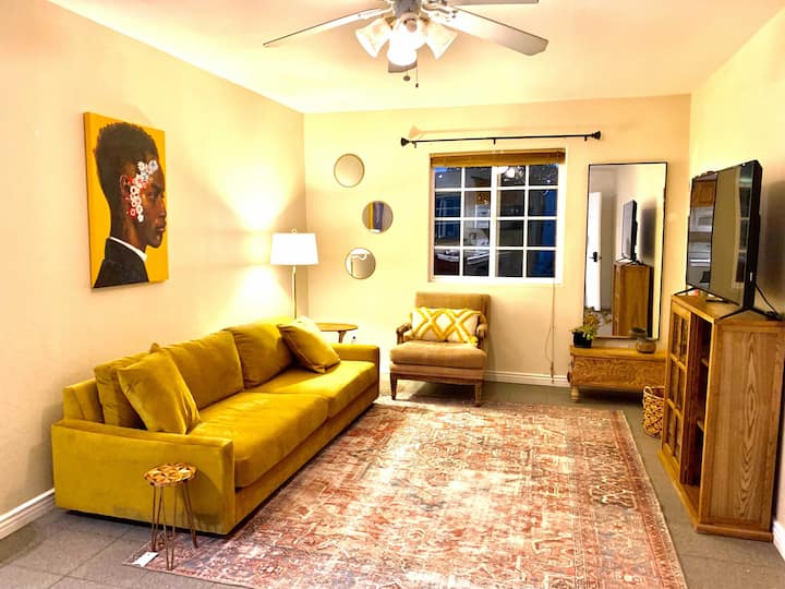 Sunrise House, Peaceful Views & 15 Mins To Beaches - San Marcos, CA