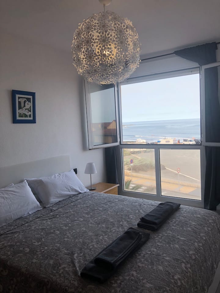 Acogedor Piso Con Vistas Al Mar Y En Primera Línea - El Médano