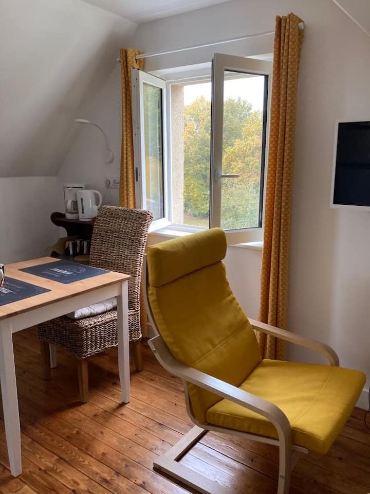 Petit Nid Sous Les Toits - Bagnoles de l'Orne