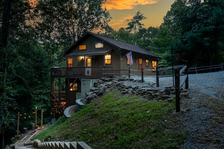 Escape Room Activity, Movie Room Hot Tub Fire-pit. - Ellijay