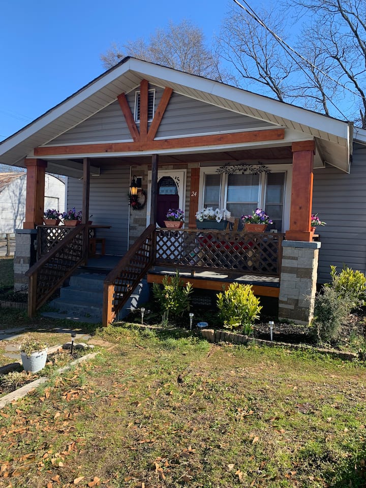 Historic Mill-house Bungalow - Greenville, SC