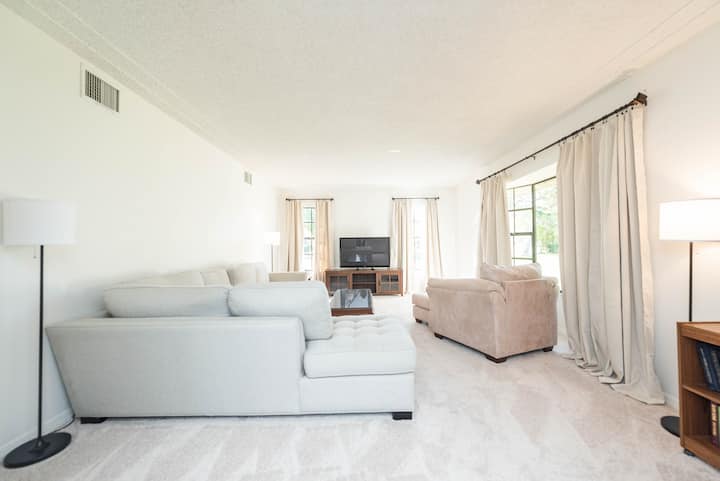 Hello Traveling Nurses! Cozy Room In Quiet Home - Melbourne, FL