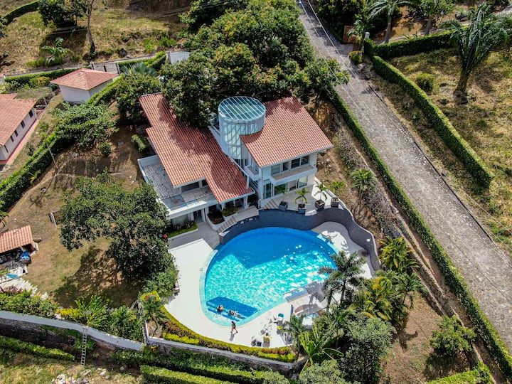 Casa De Descanso En Condominio Privado - Anapoima