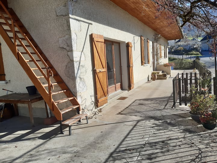 Grande Maison Familiale Entre Lacs Et Montages. - Rumilly