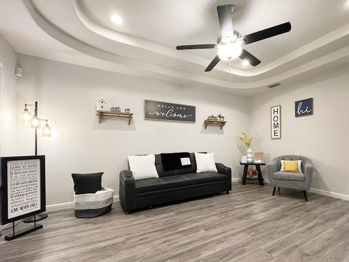 Cozy 2 Bedroom Apartment In Prime Location! - McAllen