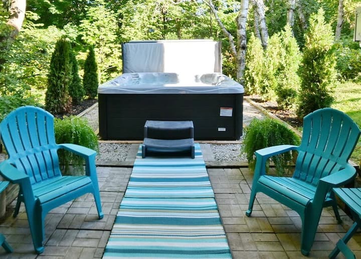 Lake/ski Chalet With Hot Tub/sauna! - The Blue Mountains