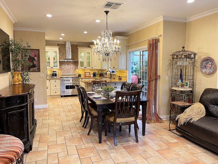 New, Prime Santa Monica Luxury Home One-of-a-kind - Santa Monica, CA