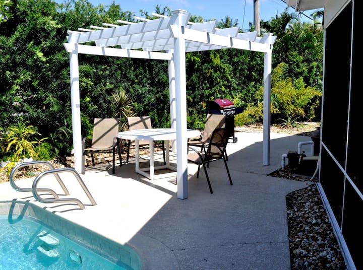 Lovely 3-bd, Walk To Bars, 9 Min Drive From Beach! - Fort Lauderdale