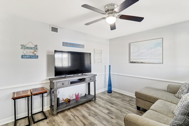 Relax At The Beach Or Pool On Hilton Head Island - Hilton Head Island, SC