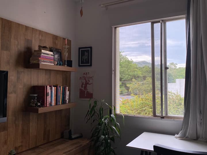 Kitnet Studio Completa E Bem Localizada - Florianópolis
