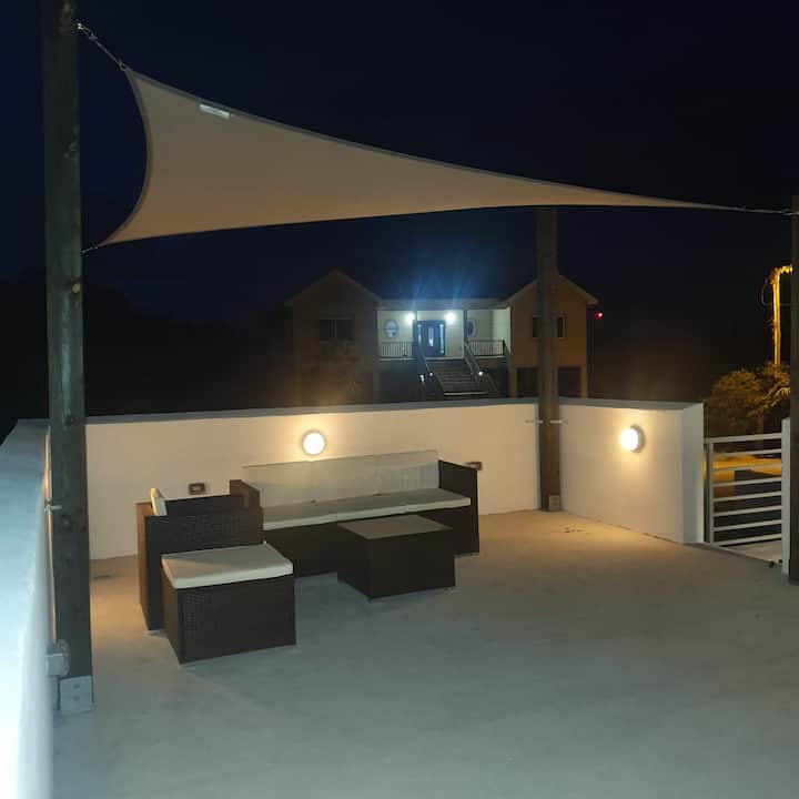 Hidden Gem In North Side - Cayman Islands