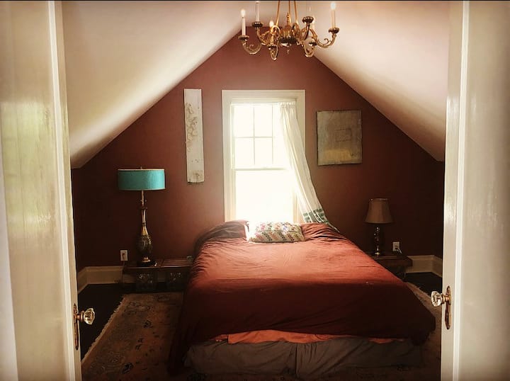 Gorgeous 2-bedroom Home In Central Location - Missoula, MT