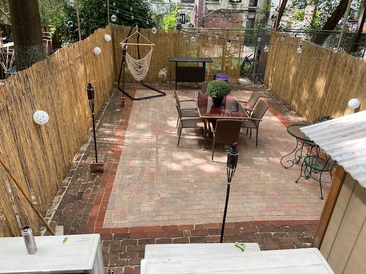 Hidden Gem In Nyc:  Duplex Apartment Close To Cp - 