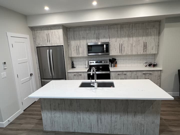 Bright And Cozy Private Suite - Penticton