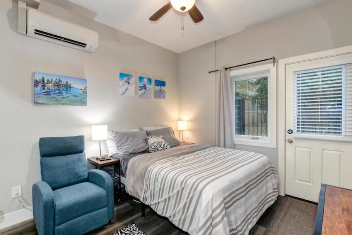 Hip-5 Studio, Midtown Central Location! - Sacramento