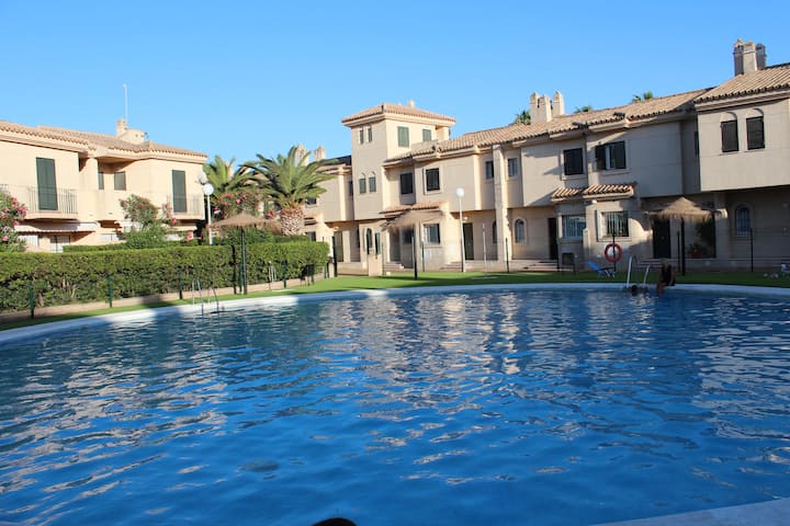 Casa A Pie De Playa En Costa Ballena Con Terraza - Rota