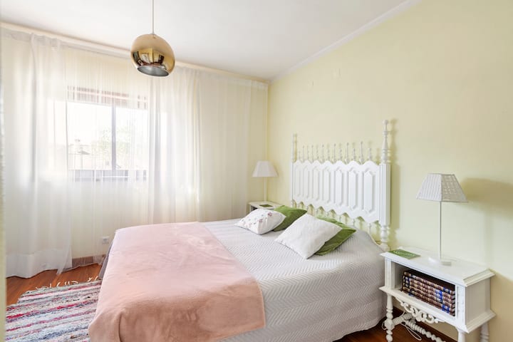 The White Room - Luso