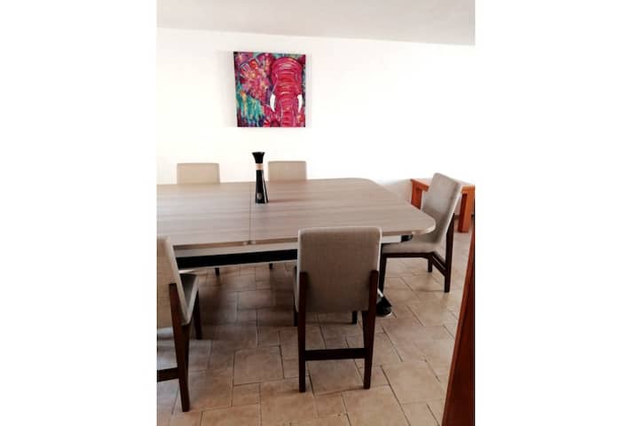 Casa Completa A Unos Pasos De Av Carranza (Privada - San Luis Potosí