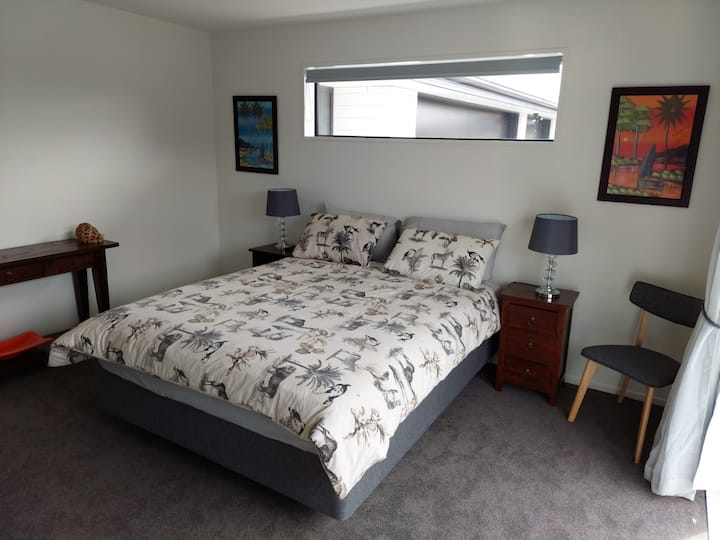 Homelike Room With Private En Suite In Rolleston - Rolleston