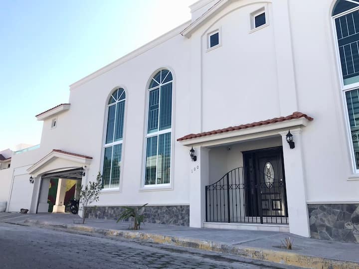 Padrísima Casa! 20-28 P/ 7 Recs/ Alberca Privada - Mazatlán