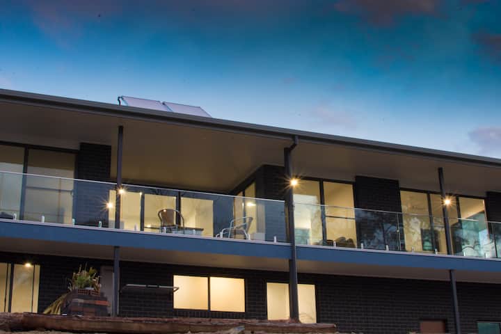 New 3 Level House In The Bush, Minutes From Beach - Bournda National Park
