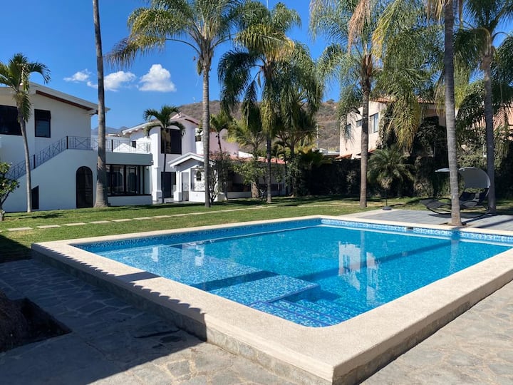 Casa Las Palmas, Ubicada En Chapala, Jalisco. - Michoacán