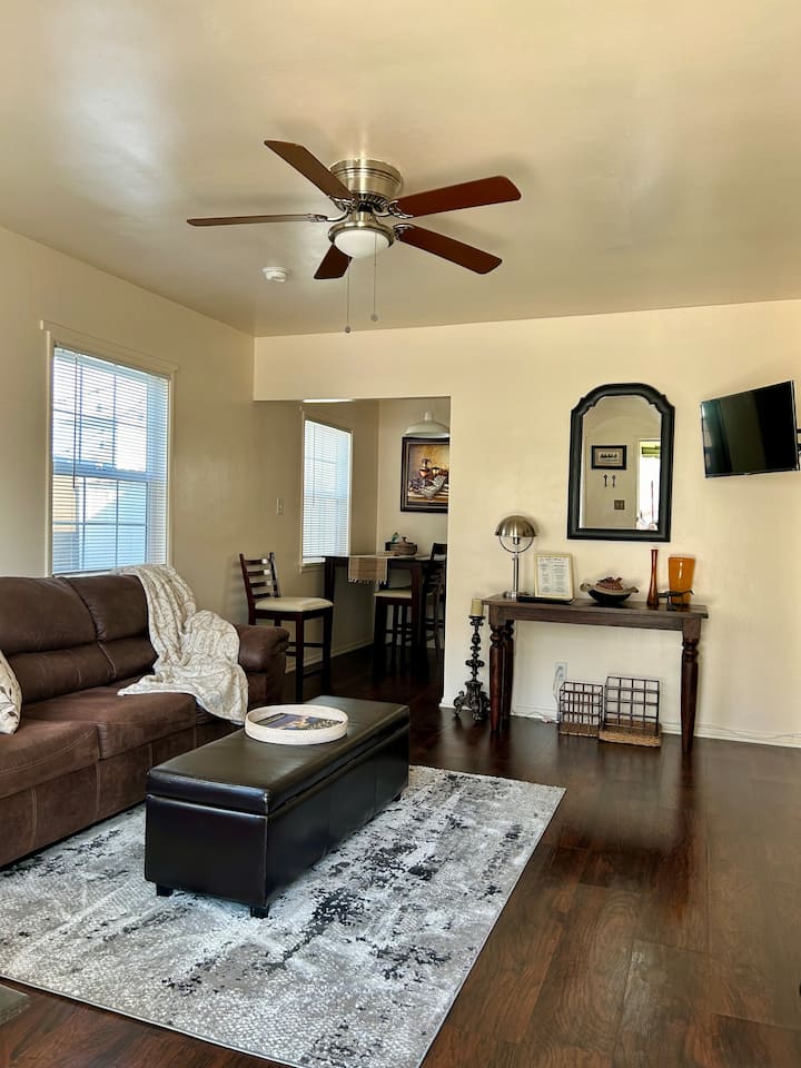 Fine Unit Close To Beaches Lax Sofi Utube Theater - El Segundo, CA