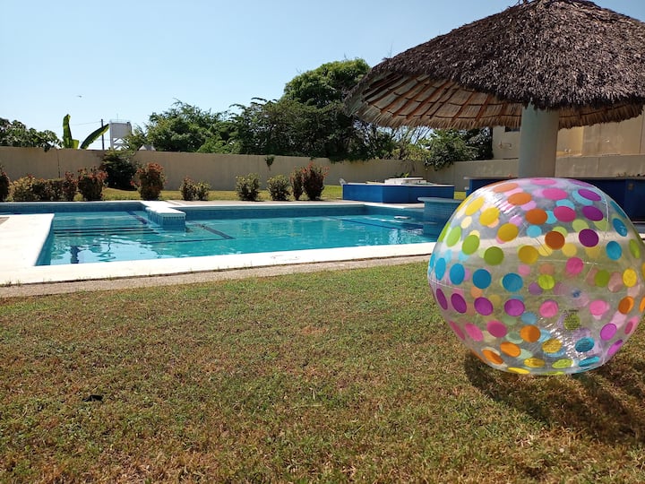 Paraíso Familiar Con Alberca A 15 Min. De La Playa - Acapulco