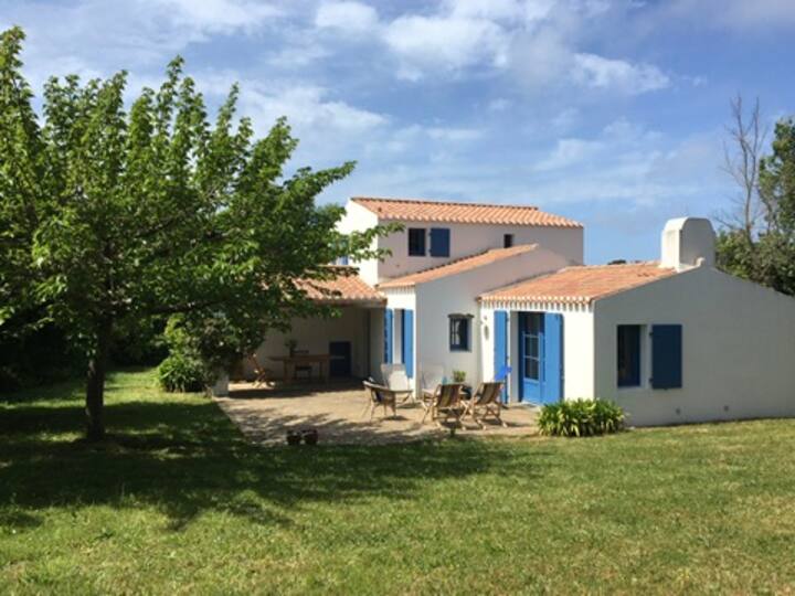 Ile D'yeu, Maison Classée 3* Idéalement Située - Île d'Yeu